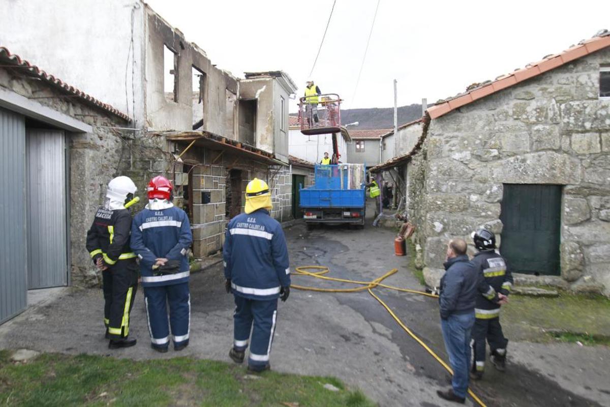 Incendio en Xunqueira de Espadanedo