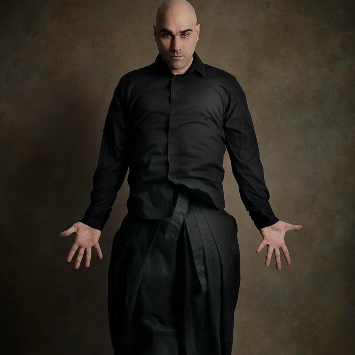 Danza Butoh en el centro Joaquín Roncal