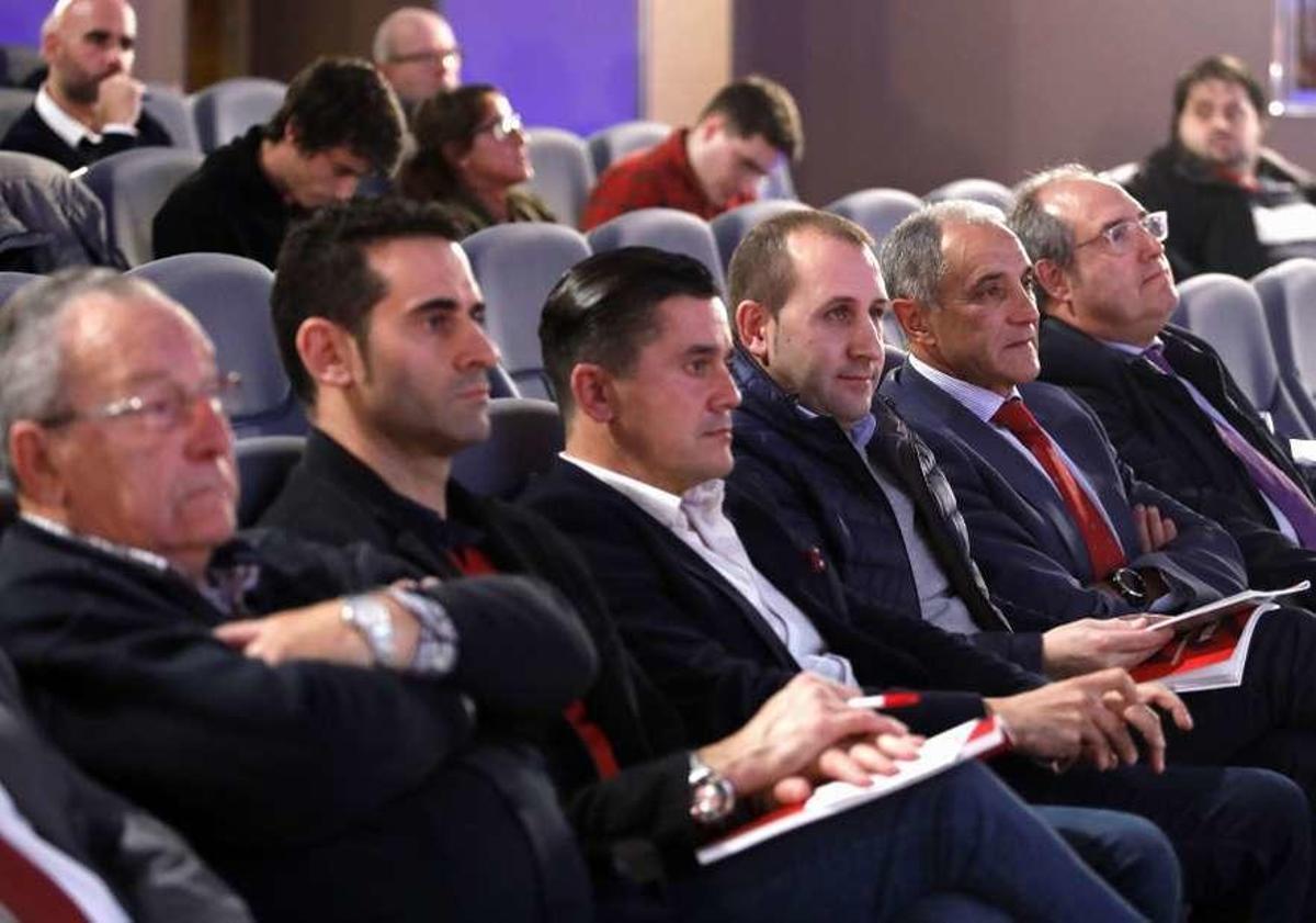 Sporting de Gijón: Torrecilla, en el foco del accionariado: "¿Van a ...