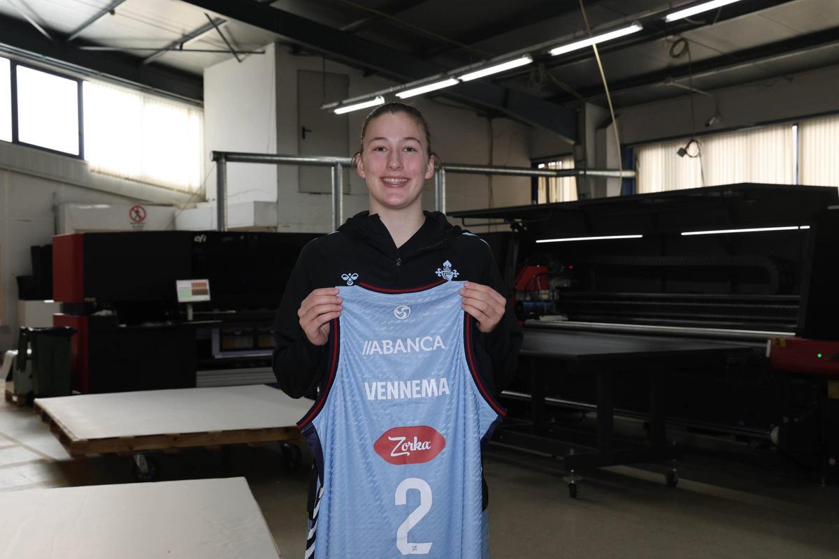La holandesa Iris Vennema podrá debutar con el Celta Femxa Zorka ante ...