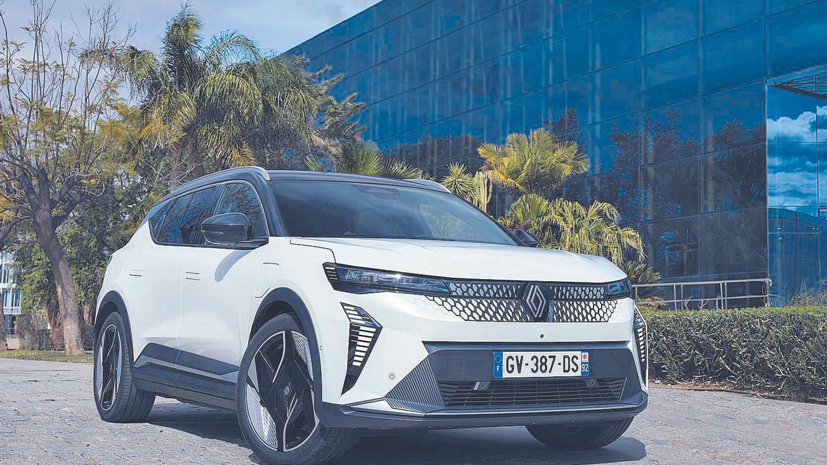 Renault Scenic E-Tech, el Scenic se apunta a la moda