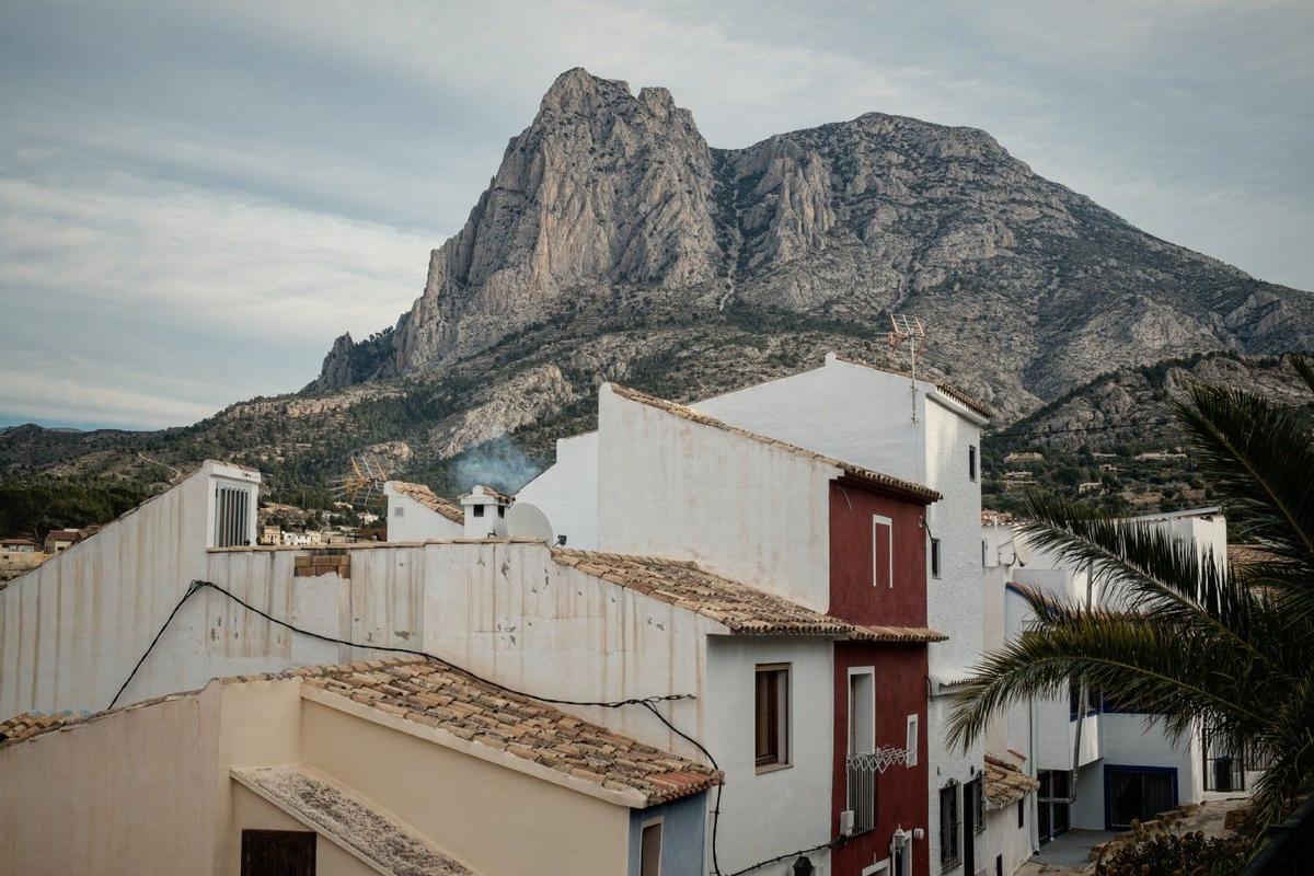 Finestrat, el pueblo alicantino por excelencia del "mar y montaña" - Viajar