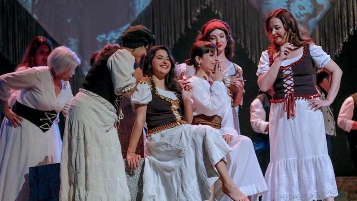 La Academia de las Artes de París entrega al Orfeón Crevillentino su ...