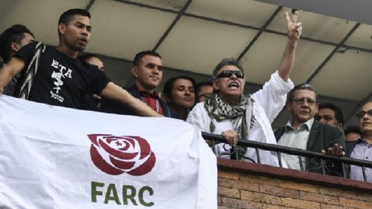 Ex guerrillero de las FARC usó camiseta de ETA en Colombia