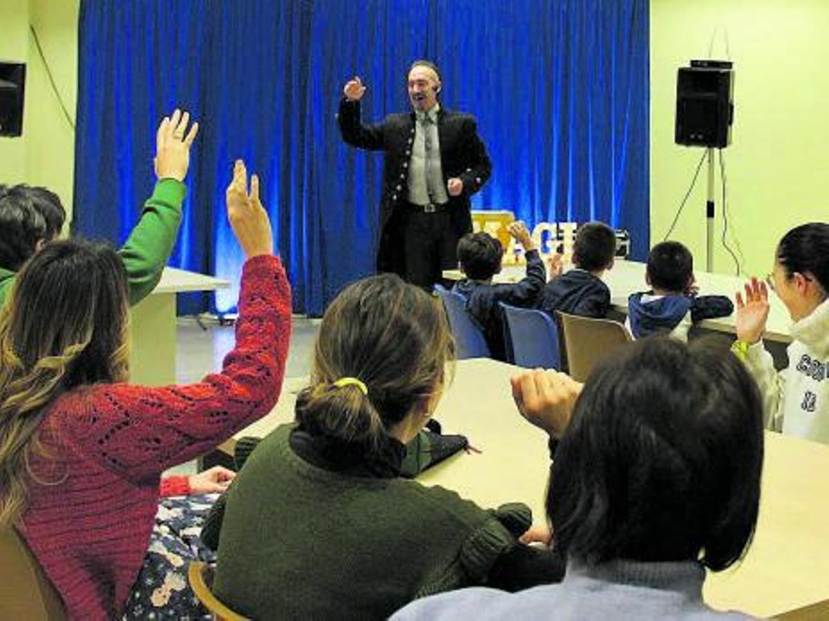 La magia llena las bibliotecas para conciliar y aprender