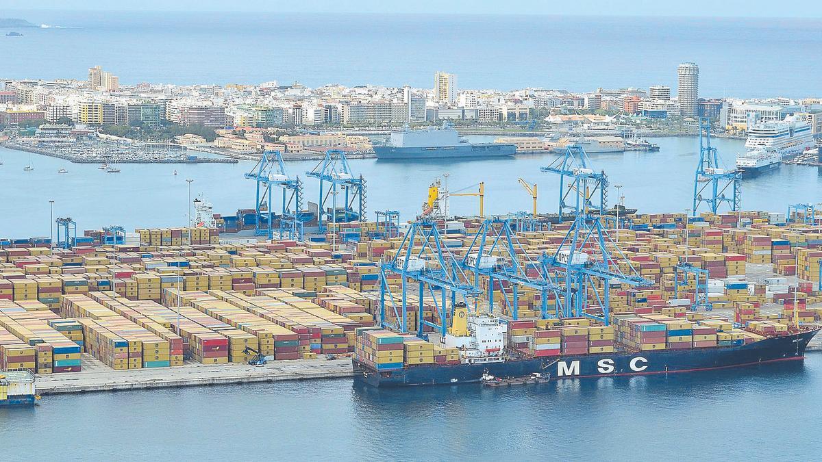 La inversión privada tira del Puerto de Las Palmas con 104 millones ...