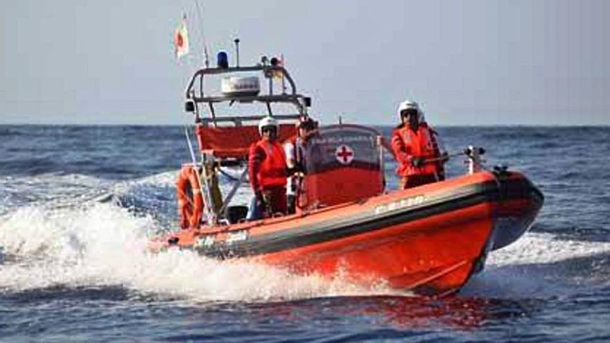 Inoperativas las dos lanchas de Salvamento que gestiona Cruz Roja ...