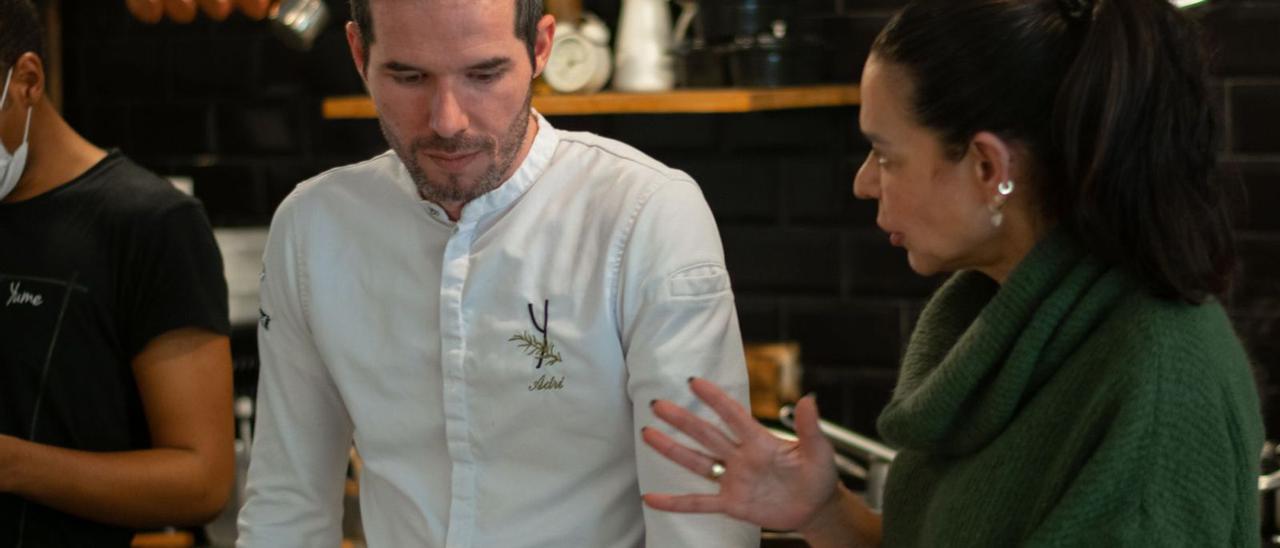 Iratxe Miranda y Adri San Julián se hacen con la hostelería del Niemeyer