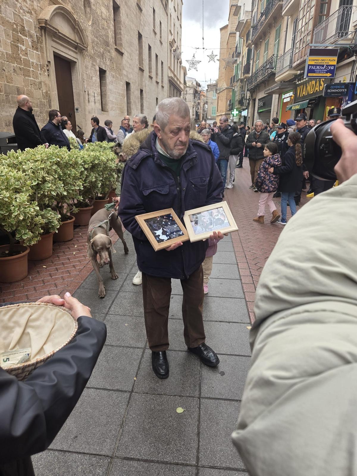 SANT ANTONI PALMA BENEÏDES | Antonio, el vecino de Palma que bendice ...