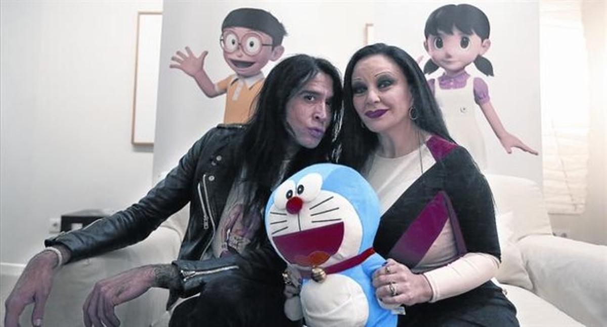 Alaska y Mario, como Shizuka y Nobita