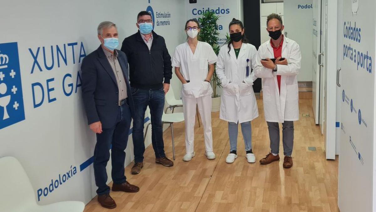 Coidados Porta a Porta atendió en Vila de Cruces a 108 vecinos - Faro ...