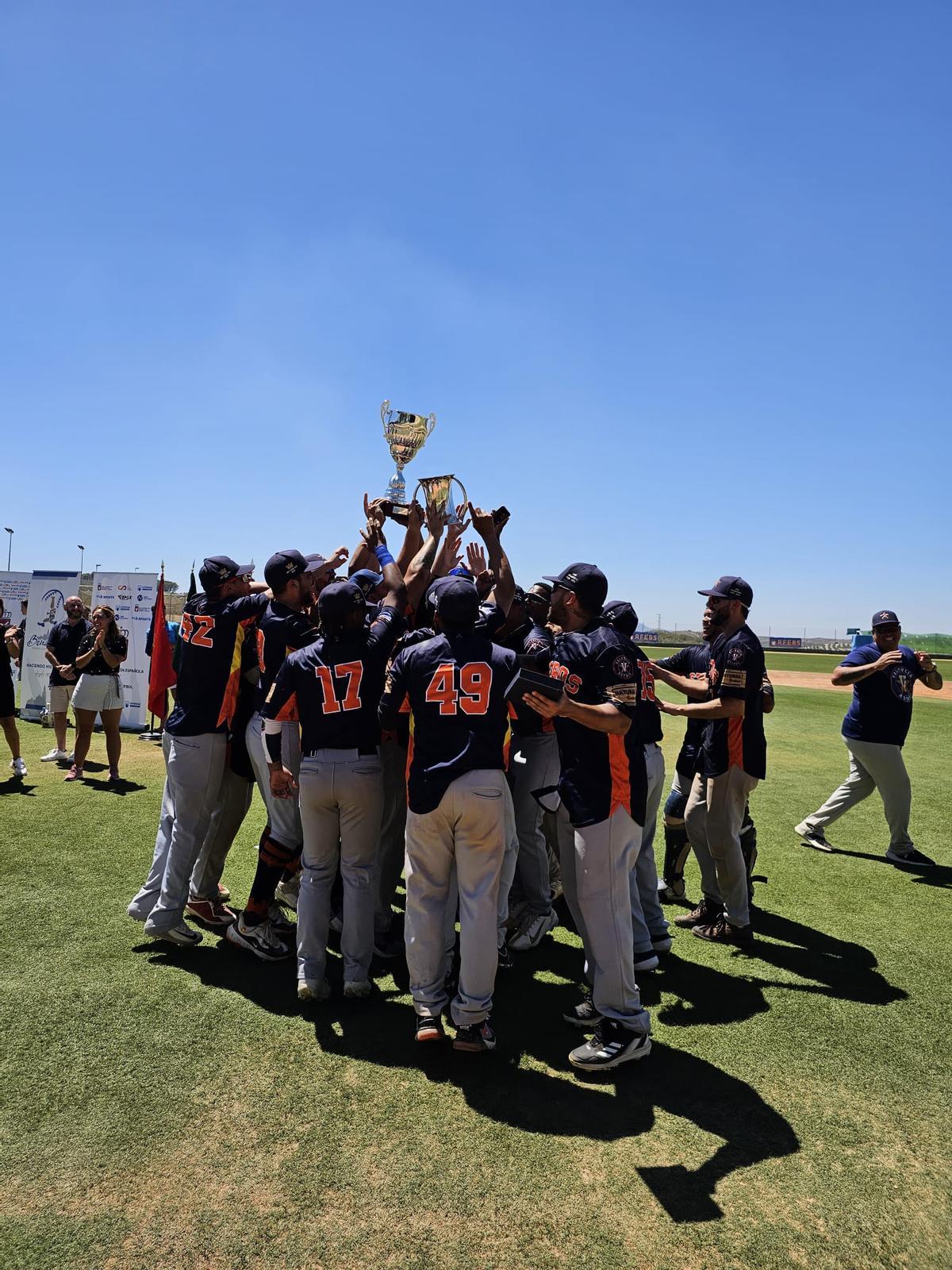 Los Astros de Valencia conquistan la Copa del Rey ante Tenerife Marlins