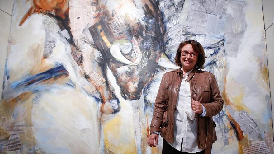 Una nueva pintura mural de Mariló Fernández luce en el Museo Taurino