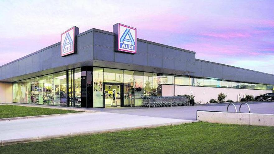 Aldi abre su almacén de las Islas para su entrada con 20 supermercados ...