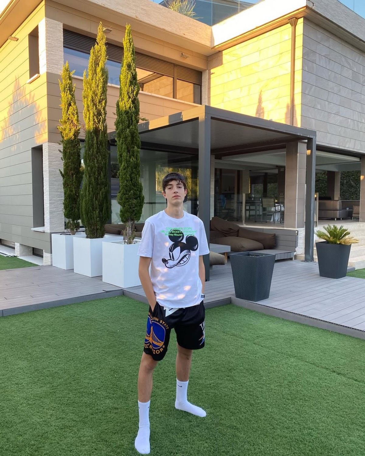 PLEX 'EL HORMIGUERO' | Los padres y hermana de Plex, el humilde entorno ...