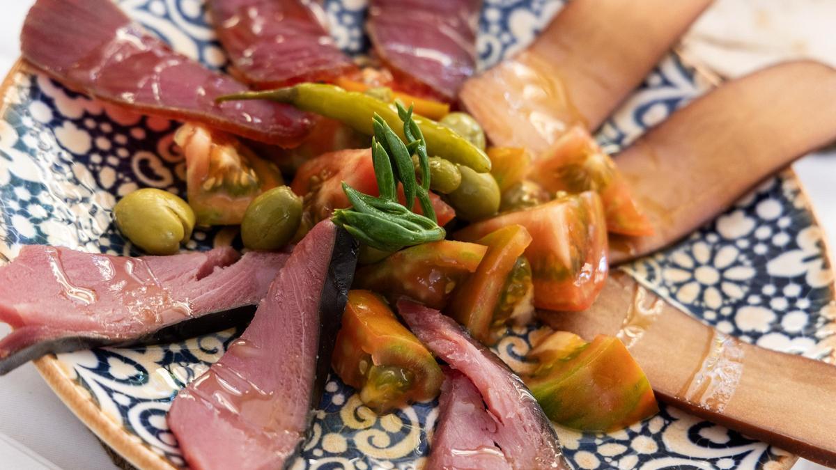 Receta de Tomate de Mutxamel trinchado con salazones - Información