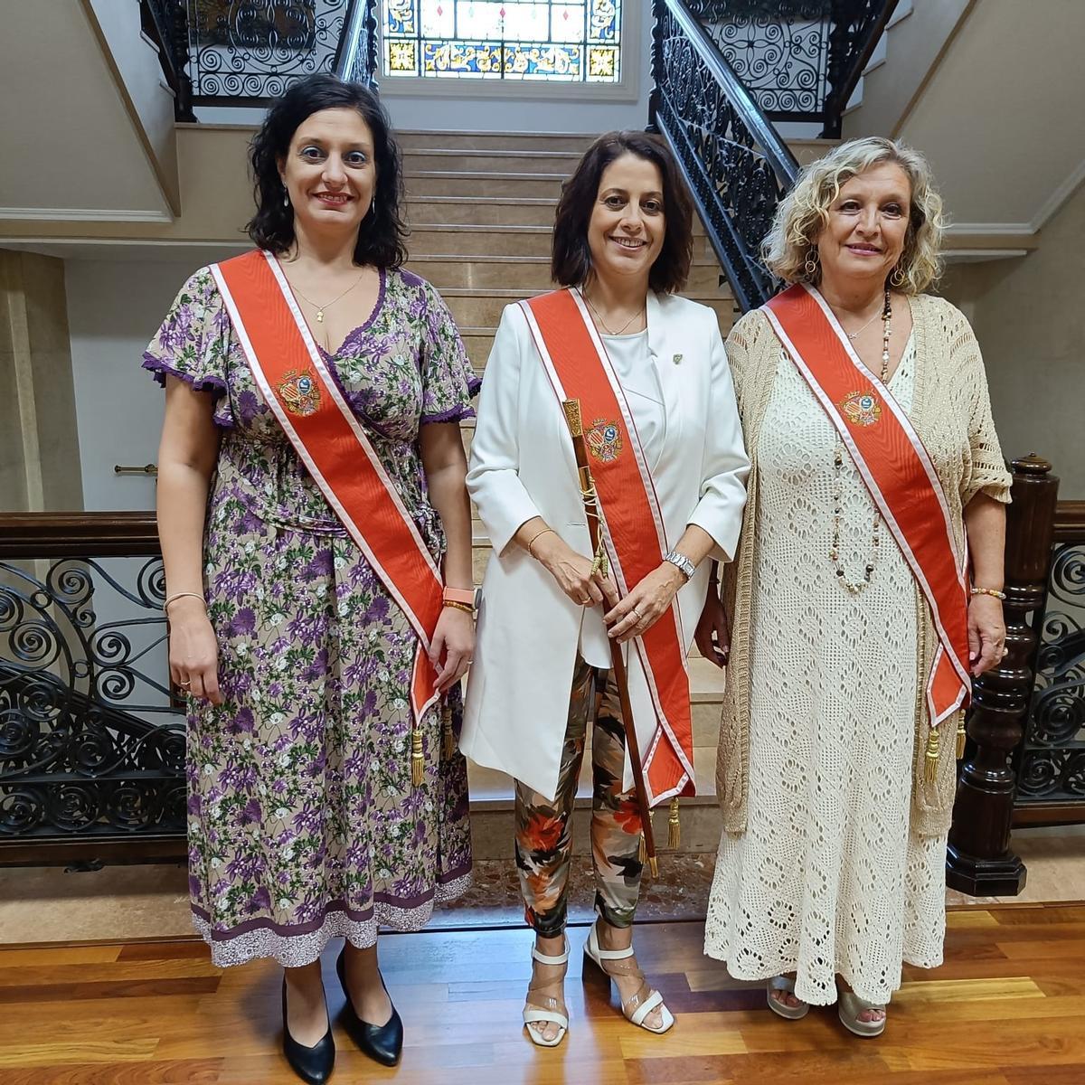 Dos nuevas concejalas de PP y VOX toman posesión de su cargo en el ...