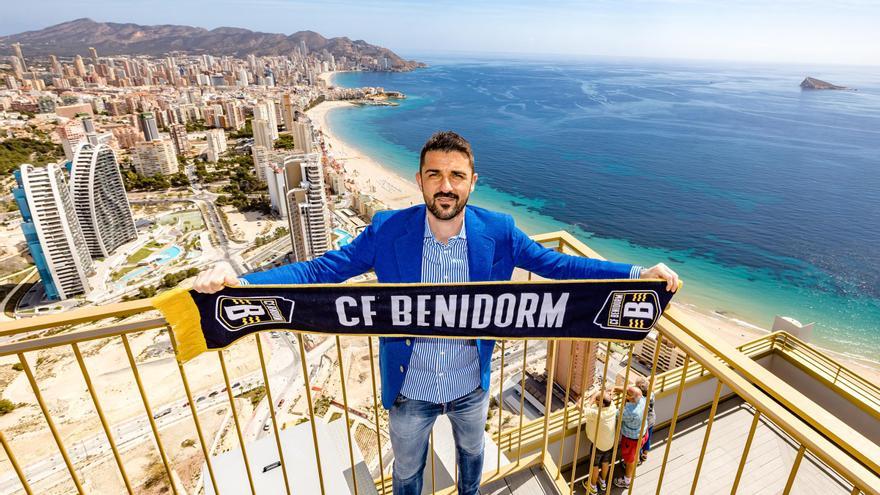 David Villa oficializa la compra del CF Benidorm en el edificio Intempo