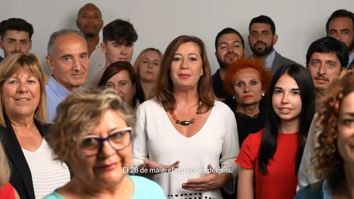 Armengol se rodea de simpatizantes y militantes para pedir el voto ...