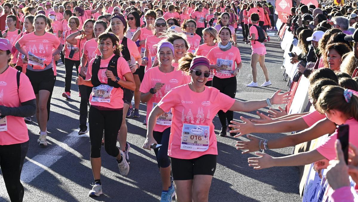 La Cursa de la dona, búscate en las fotos | FOTOS