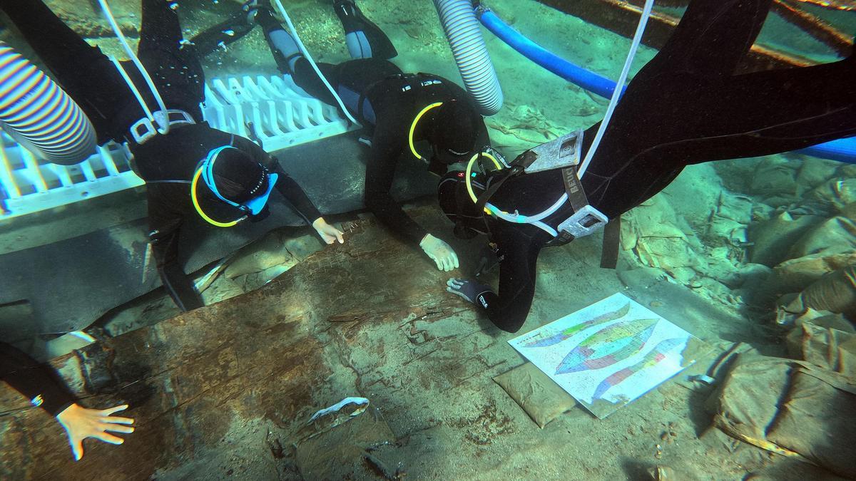 Ua Barco Fenicio La Ua Participa En El Proyecto De Extracción Del