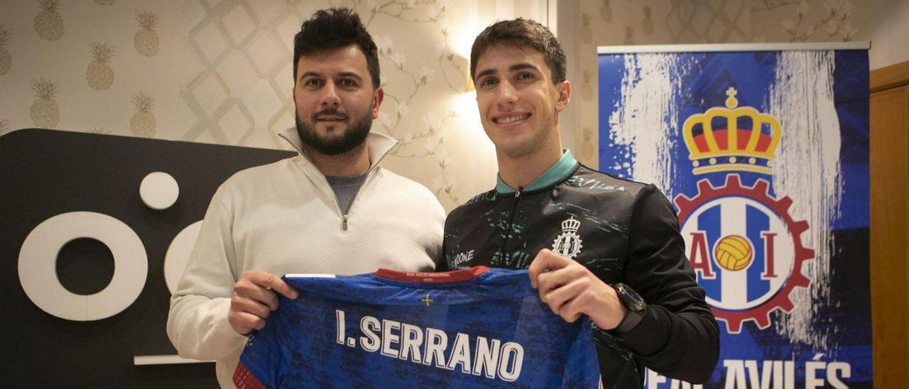 Iván Serrano: "Tengo mucha ilusión por ascender con el Avilés"