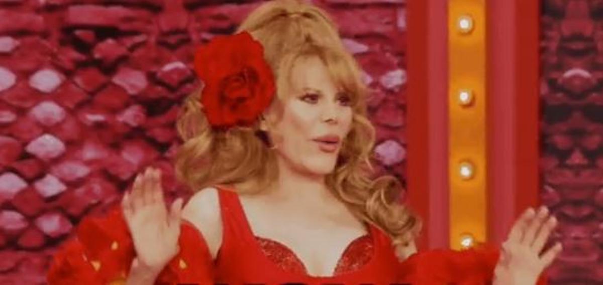 Cuchi cuchi Murcia I Charo Baeza, 'cuchi-cuchi', arrasa con su ...