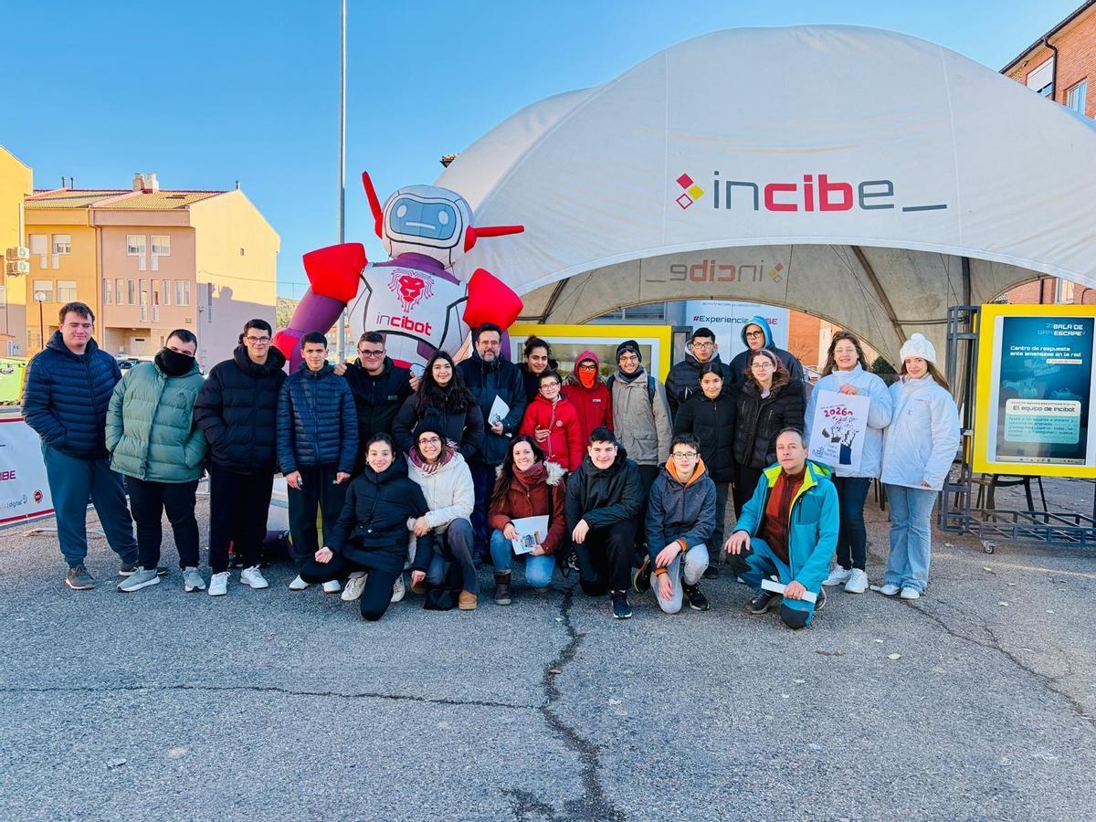 Los alumnos del Colegio de Educación Especial Gloria Fuertes de Andorra ...
