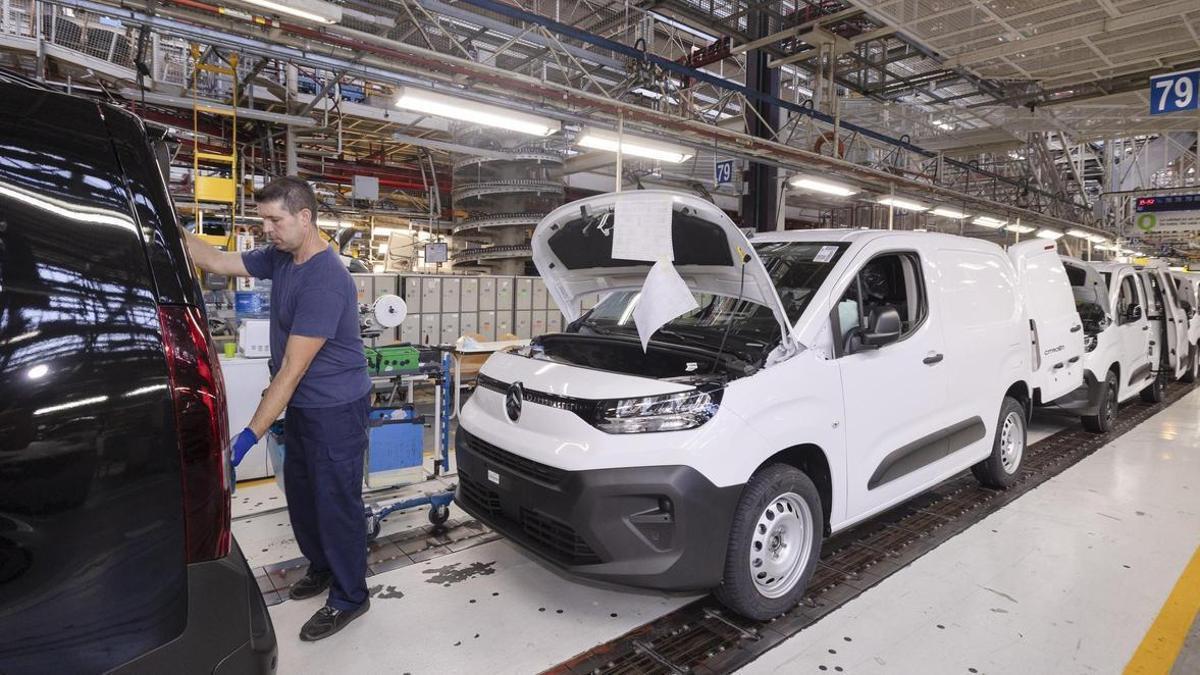 AUTOMOCIÓN VIGO: Stellantis Vigo inicia la producción de las primeras ...