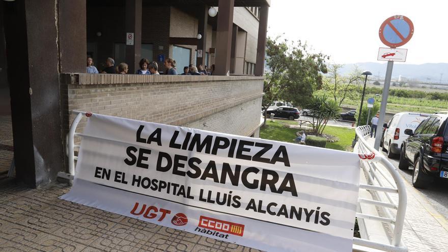 Las limpiadoras del Lluís Alcanyís denuncian el deterioro del servicio ...