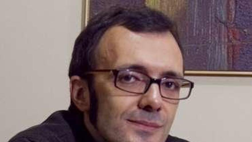 Isaac Rosa presenta hoy su cómic "Tu futuro empieza aquí" - La Nueva España