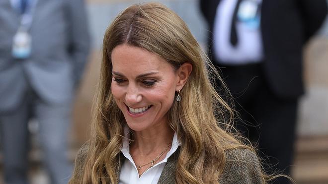 KATE MIDDLETON Y SARA CARBONERO | Kate Middleton cambia de ''look': se ...