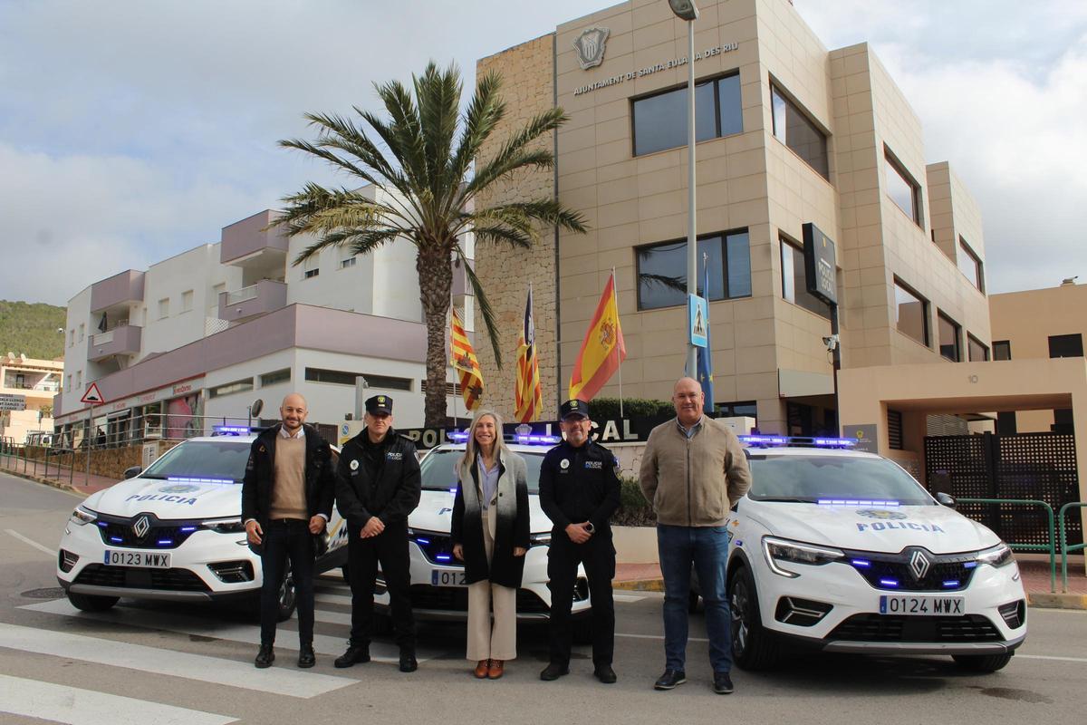POLICÍA LOCAL IBIZA | Nuevos vehículos para la policía local de Santa ...