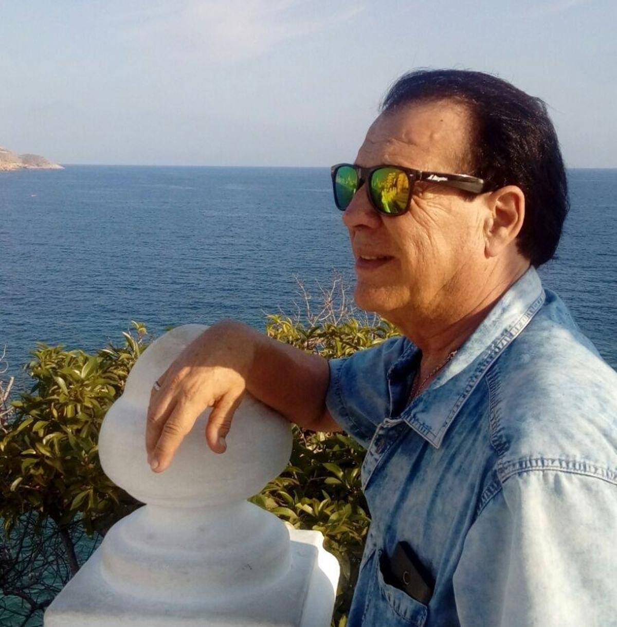 CANTANTE Y PRESENTADOR | Luto en la música de Castellón: Fallece Enrike ...