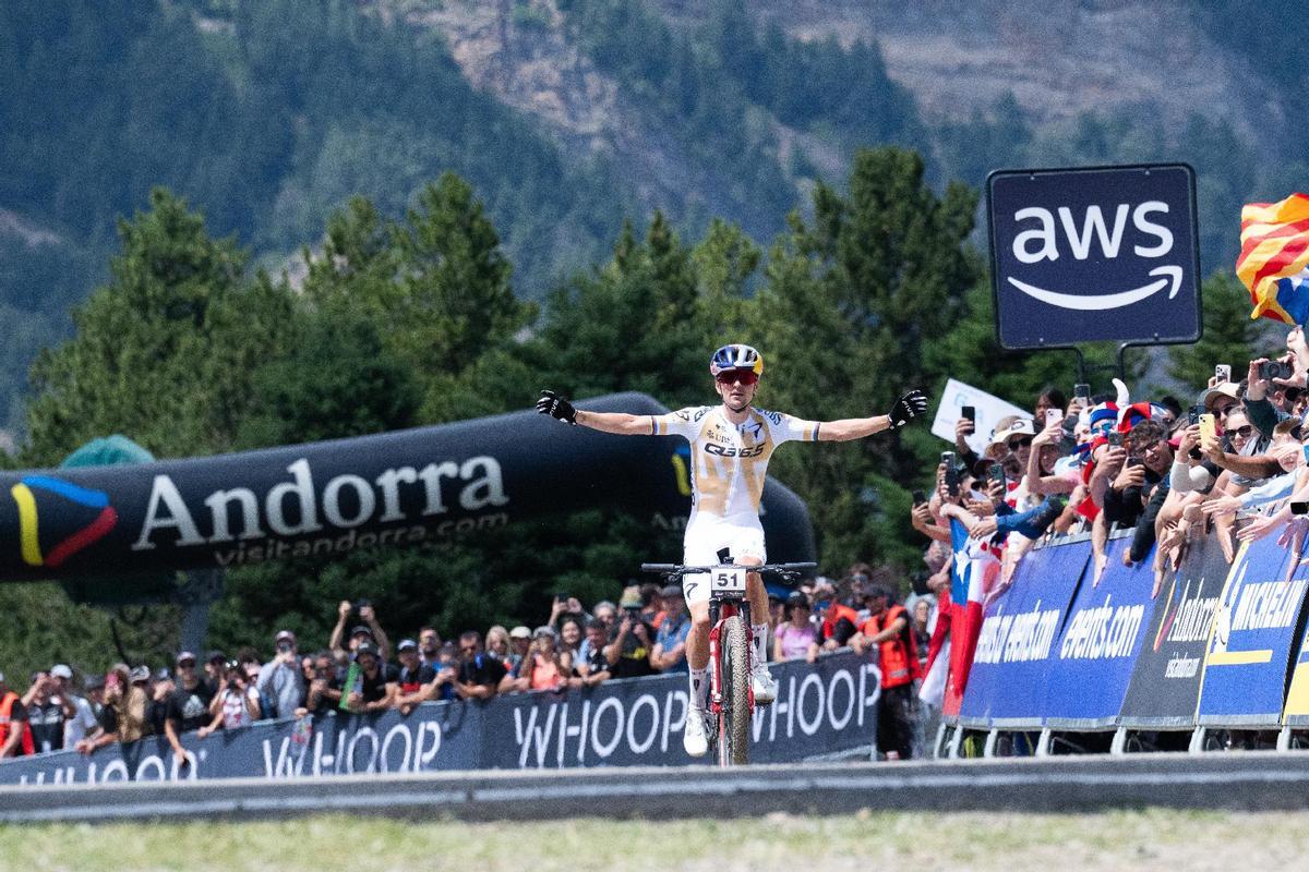 OCISPORT | L'anoienca Ocisport celebra 25 anys amb un calendari a l ...