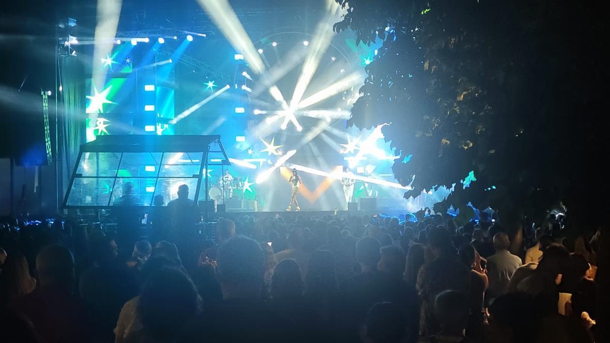 Mieres, del “Tekilazo” al post-punk en la primera gran noche de San Xuan
