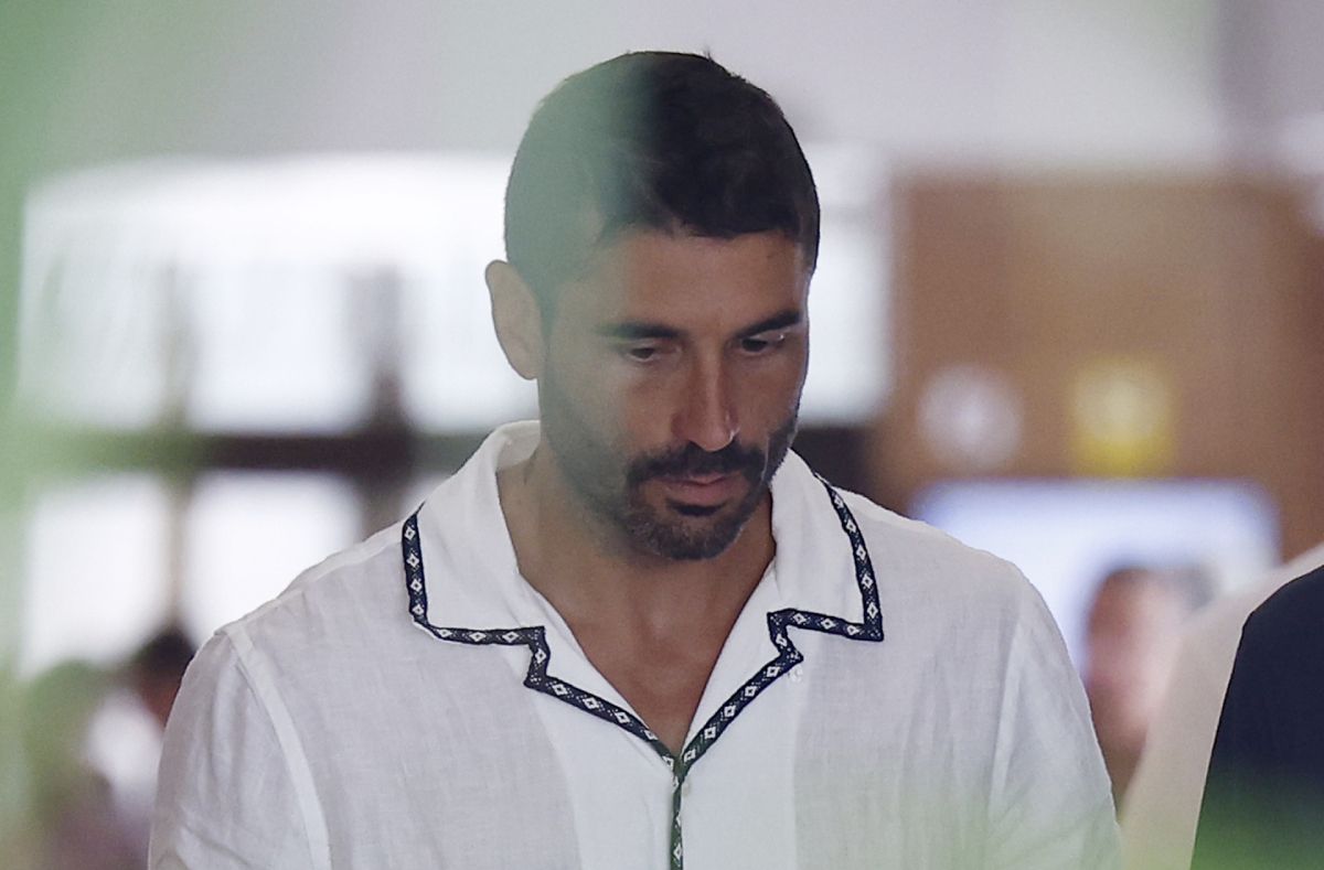ÁLEX GARCÍA | El actor vela a Verónica Echegui: "Está totalmente desolado"