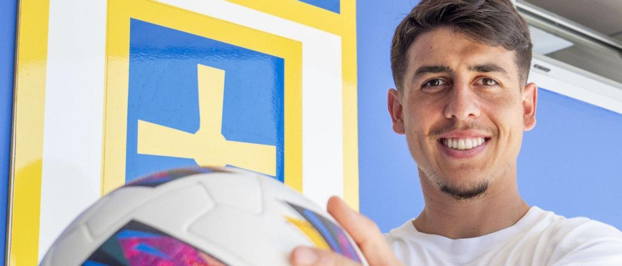 Pachuca ata a Colombatto hasta 2027 y quiere darle continuidad en Oviedo