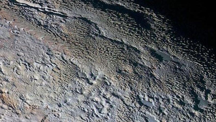 Plutón revela paisajes inconcebibles para la Geología