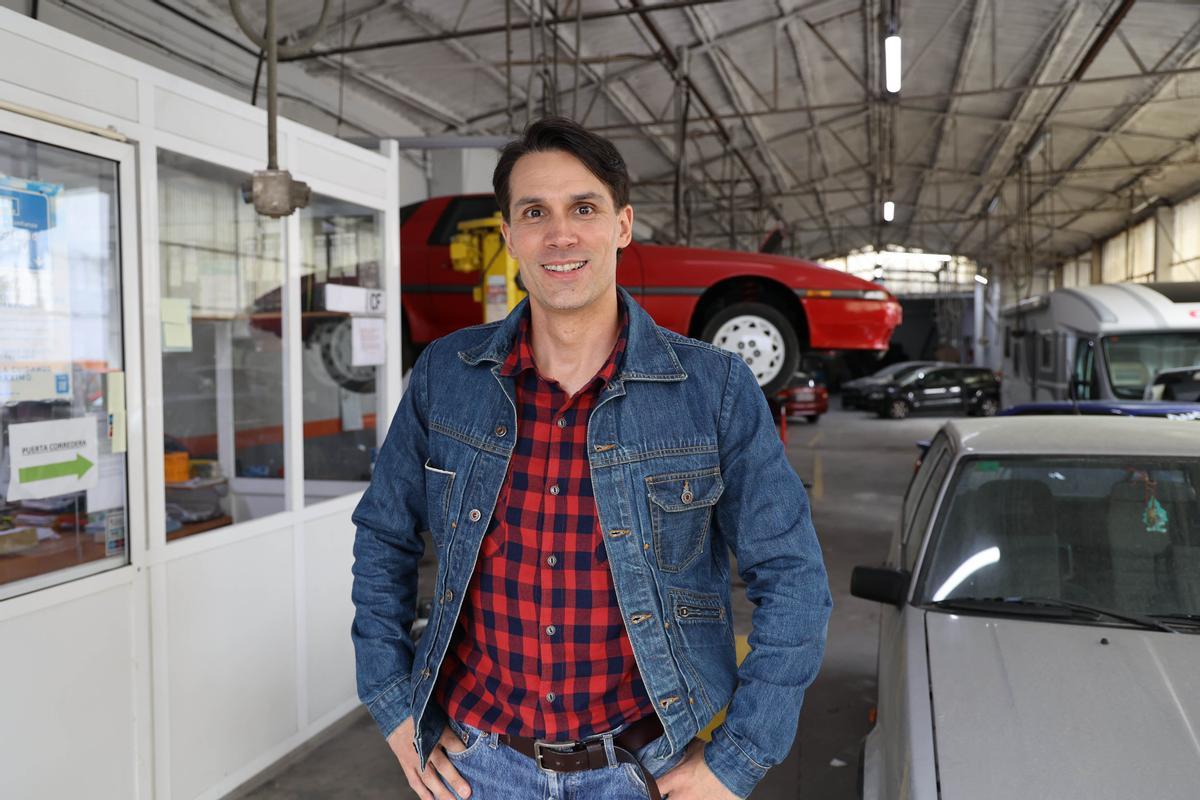 El policía vigués Ismael Rodríguez se estrena en el cine con “El precio ...