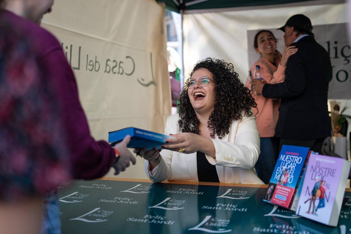 INMA RUBIALES, ESCRITORA | "Debemos permitirnos ocupar espacios y hacer ...