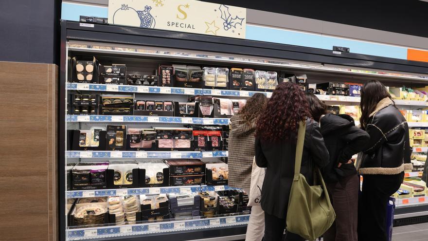 PUENTE DICIEMBRE CANARIAS | Horarios de supermercados y centros comerciales que abren el 6 y 8 ...