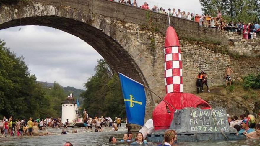 El Descenso Folclórico del Nalón contará con 33 carrozas y más de 1.500 ...