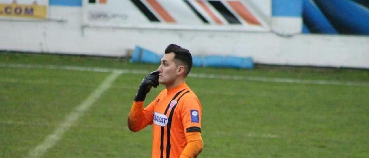 El guardameta que defiende la puerta de su casa: la historia del ...