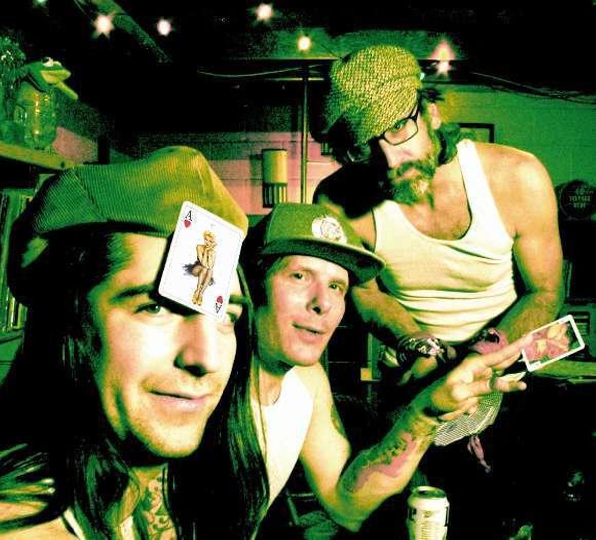 The Muggs: "Nos encanta el 'blues', es universal y puedes tocarlo hasta ...