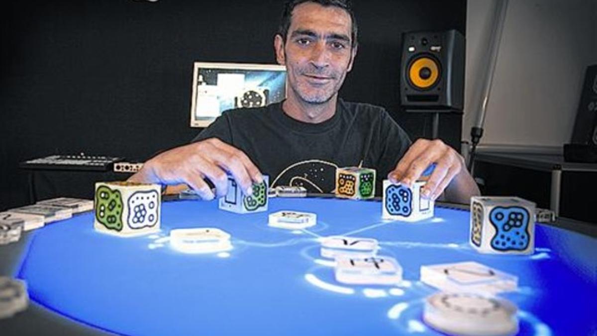 Carles López: "Si hay que ir a mostrar cómo funciona el Reactable, voy