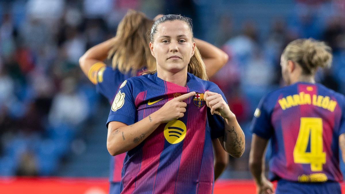 Claudia Pina se corona como pichichi de la Liga F