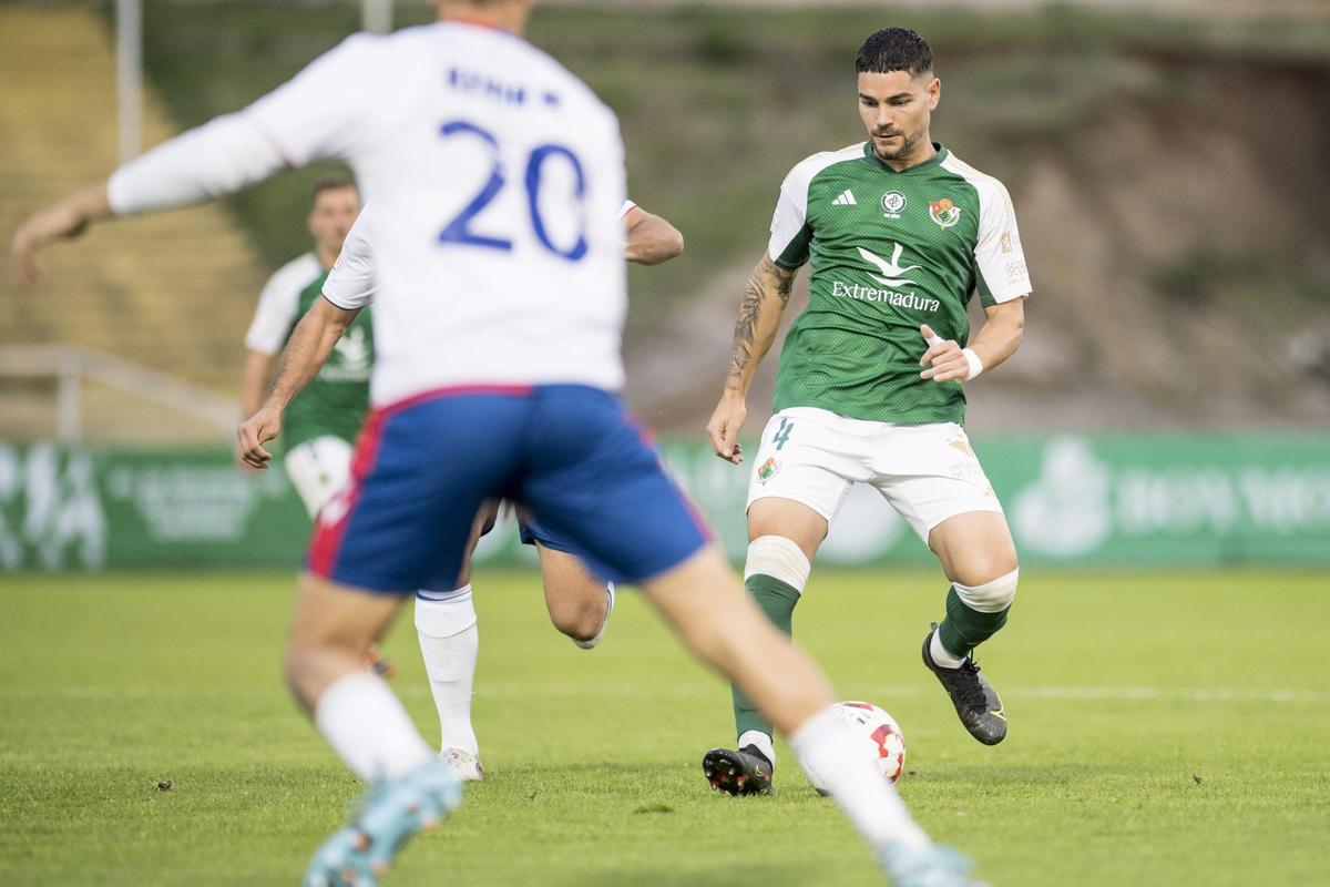 Fútbol | El mercado invernal de 2026, desafío ‘premium’ para el Cacereño