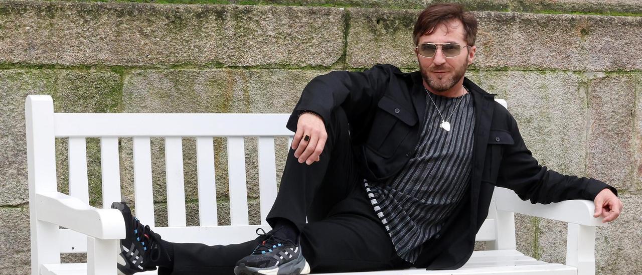 “A miña carreira en solitario é para evadirme do personaxe de Heredeiros”