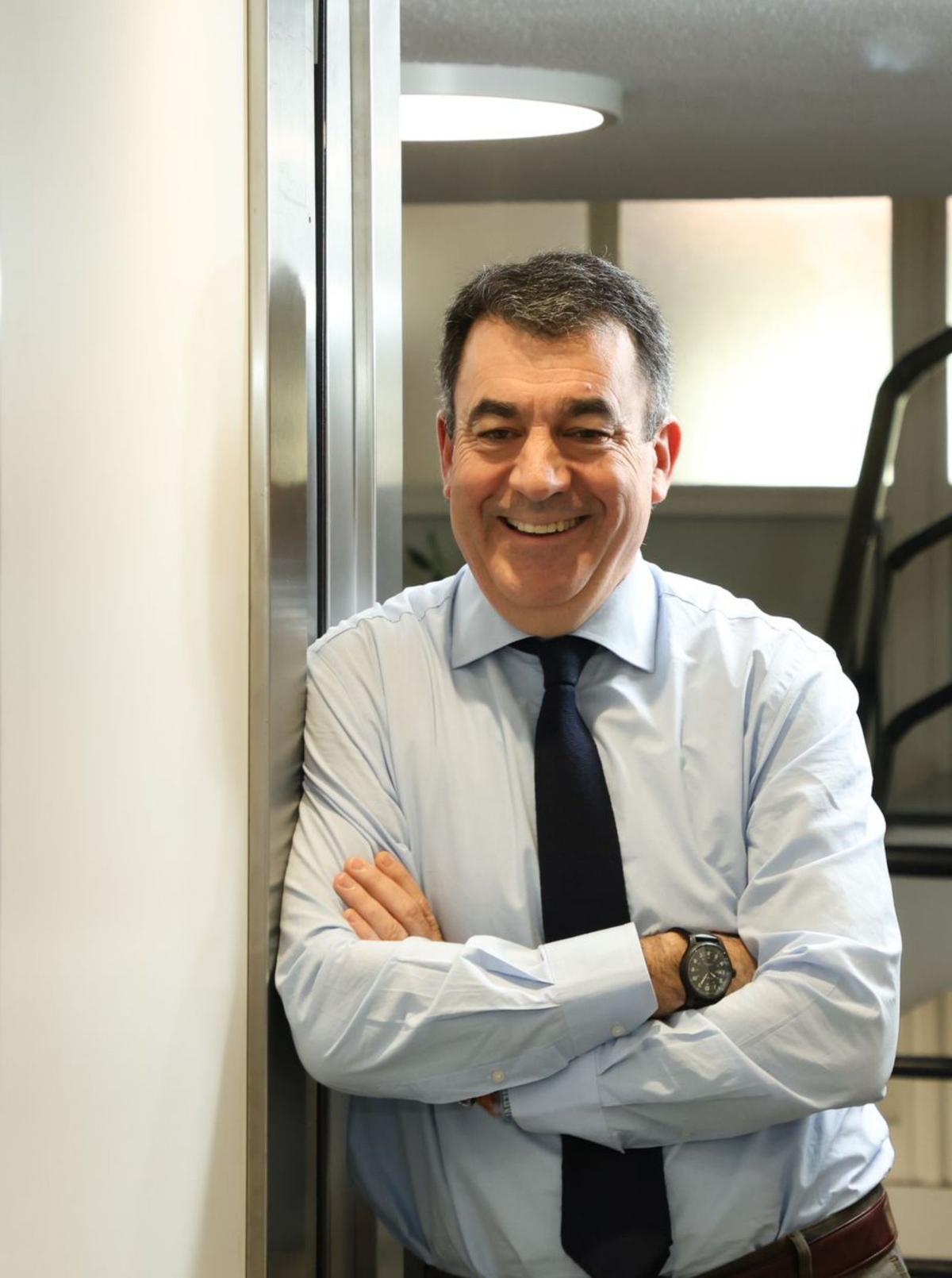 Entrevista a Román Rodríguez, conselleiro de Educación, Ciencia ...